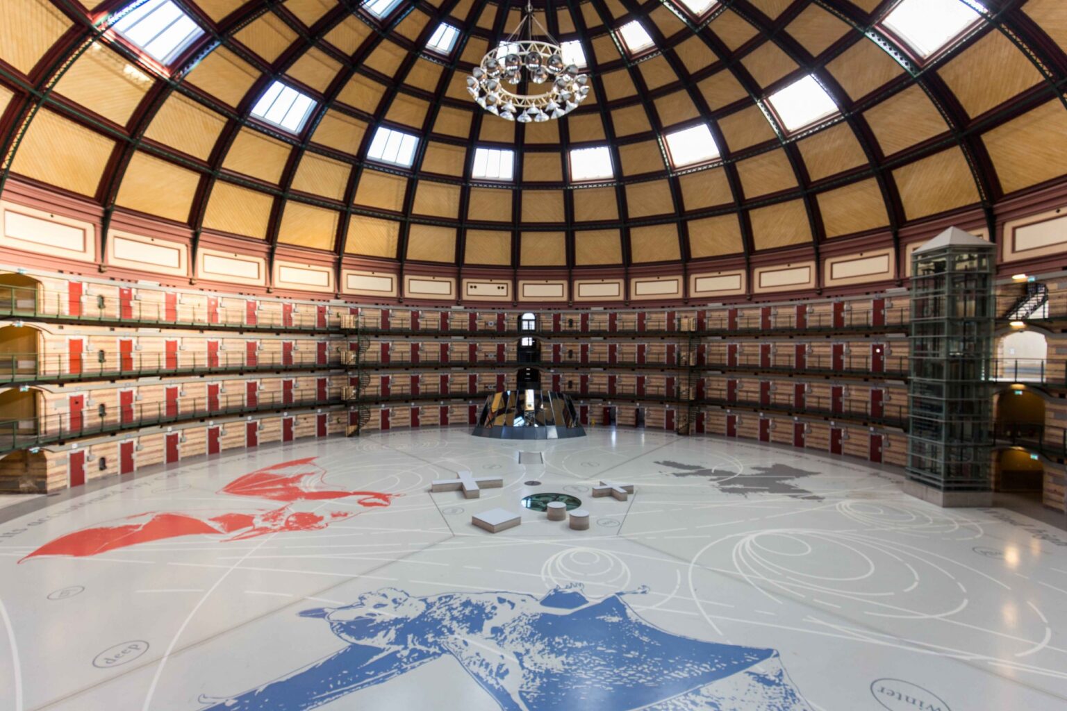 Summerschool 2025 gaat de gevangenis in - TMC